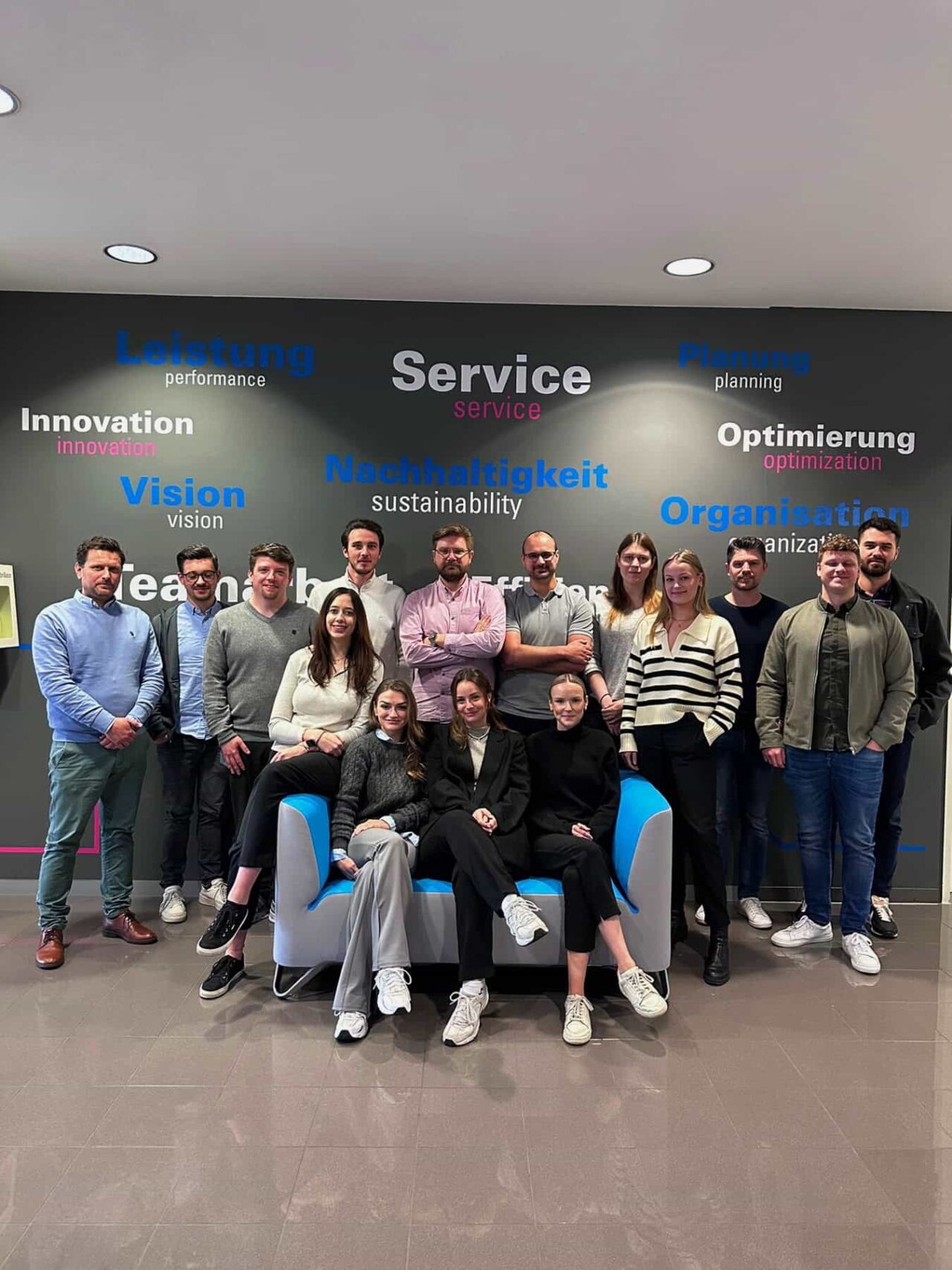 TST Talente Programm - TST Logistics | Herzblut für Logistik - Logistik ...